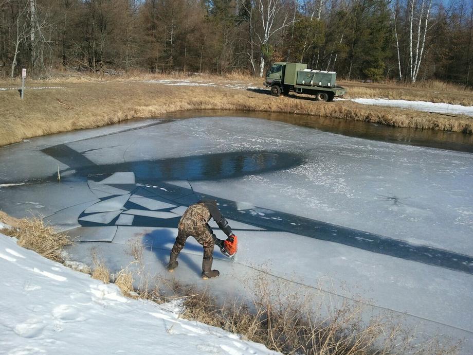 About Gollon Brothers Wholesale Live Bait Inc.